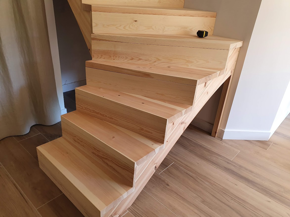 Escalier bois à Saint-Etienne 42000 Loire - LCM Menuiserie